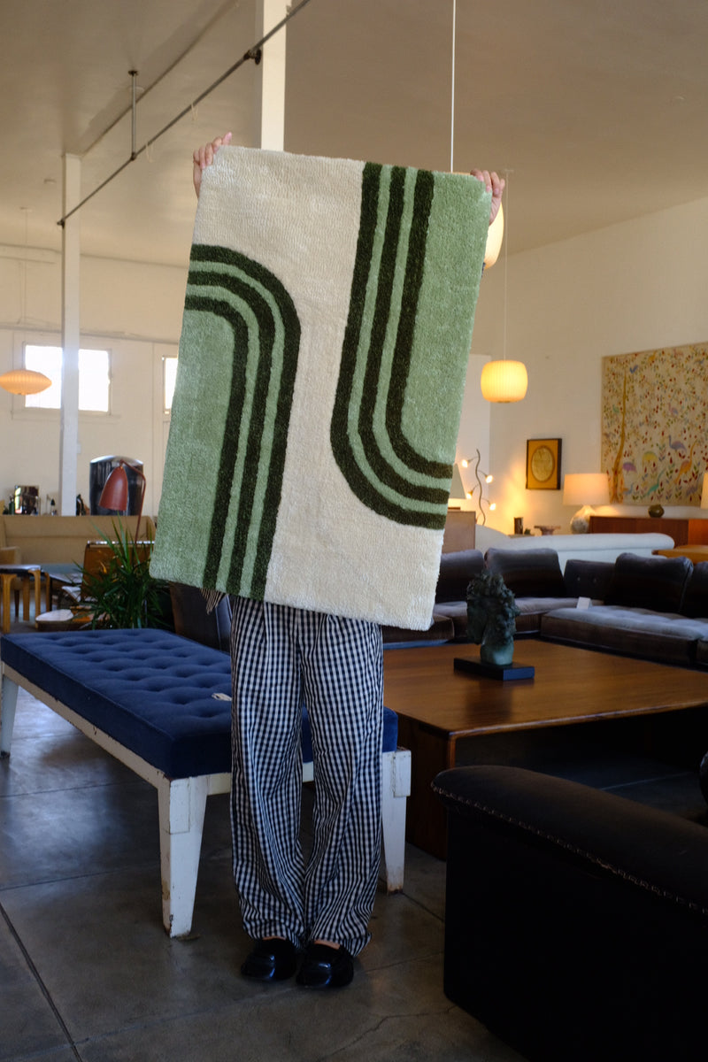 The Green Arch Rug – Infinite